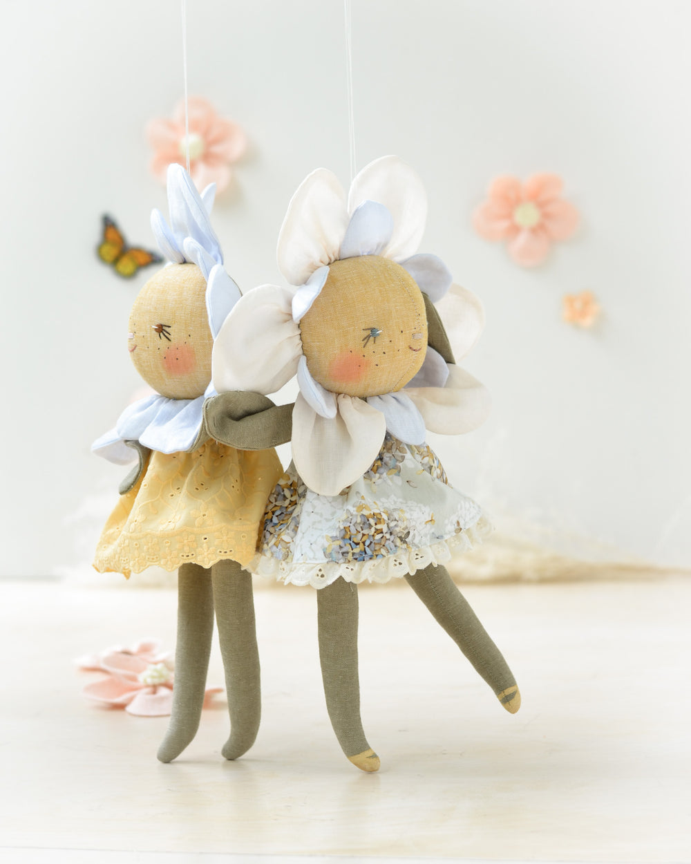 Flower doll Sewing Pattern + 2 outfits | Mes petites lunes