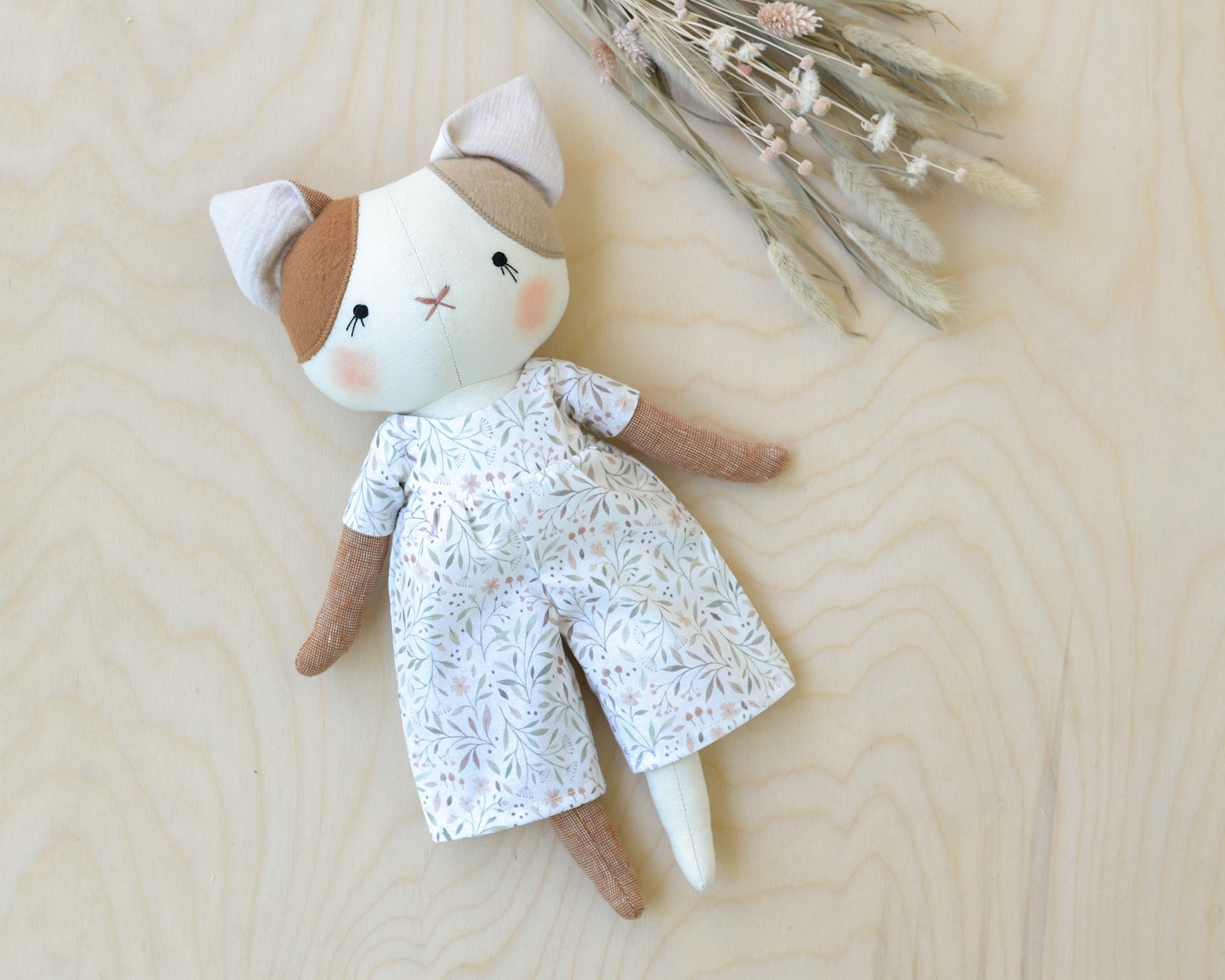 Cat doll Sewing Pattern | Mes petites lunes
