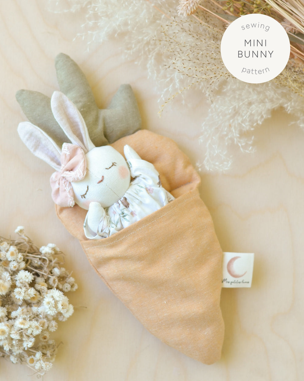 Mini Bunny Plush Sewing Pattern - Fun DIY - Mes Petites Lunes